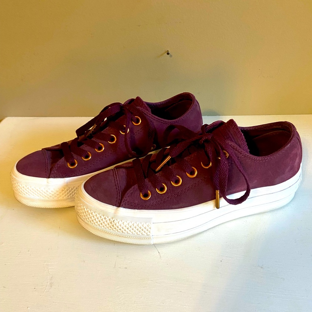 Burgundy Converse Low Top Platform Sneakers - Gem